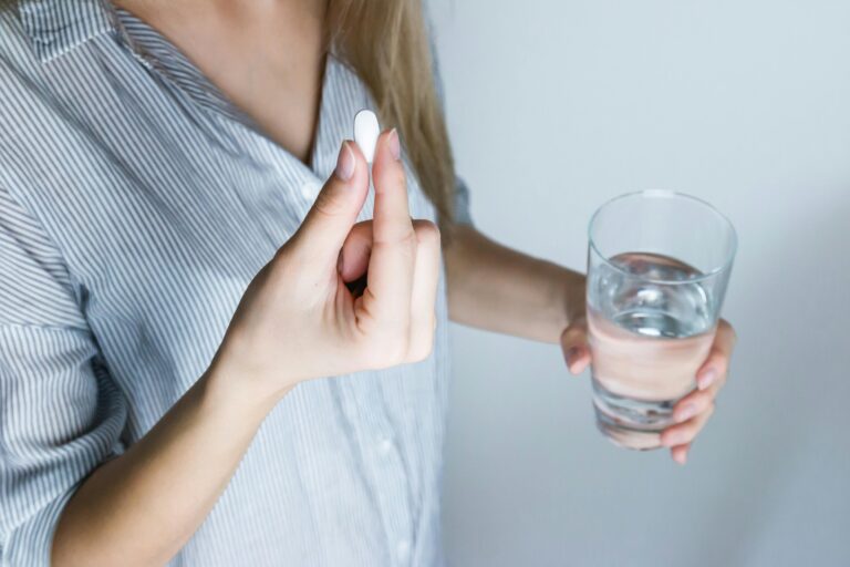 Hydrocodone Pill Identifier M365: What You Need to Know About This ...